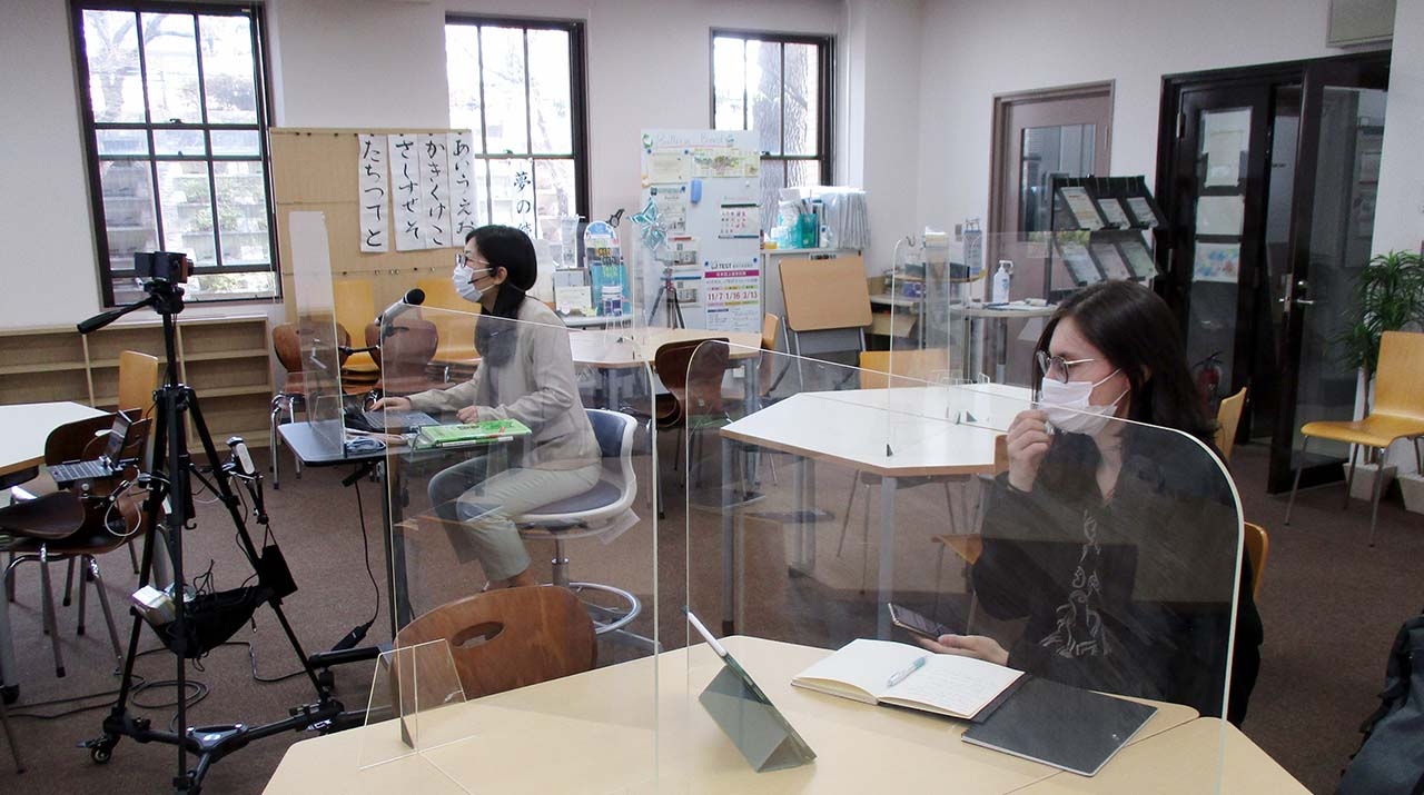 International students learn about JLPT in Japanese Section info ...